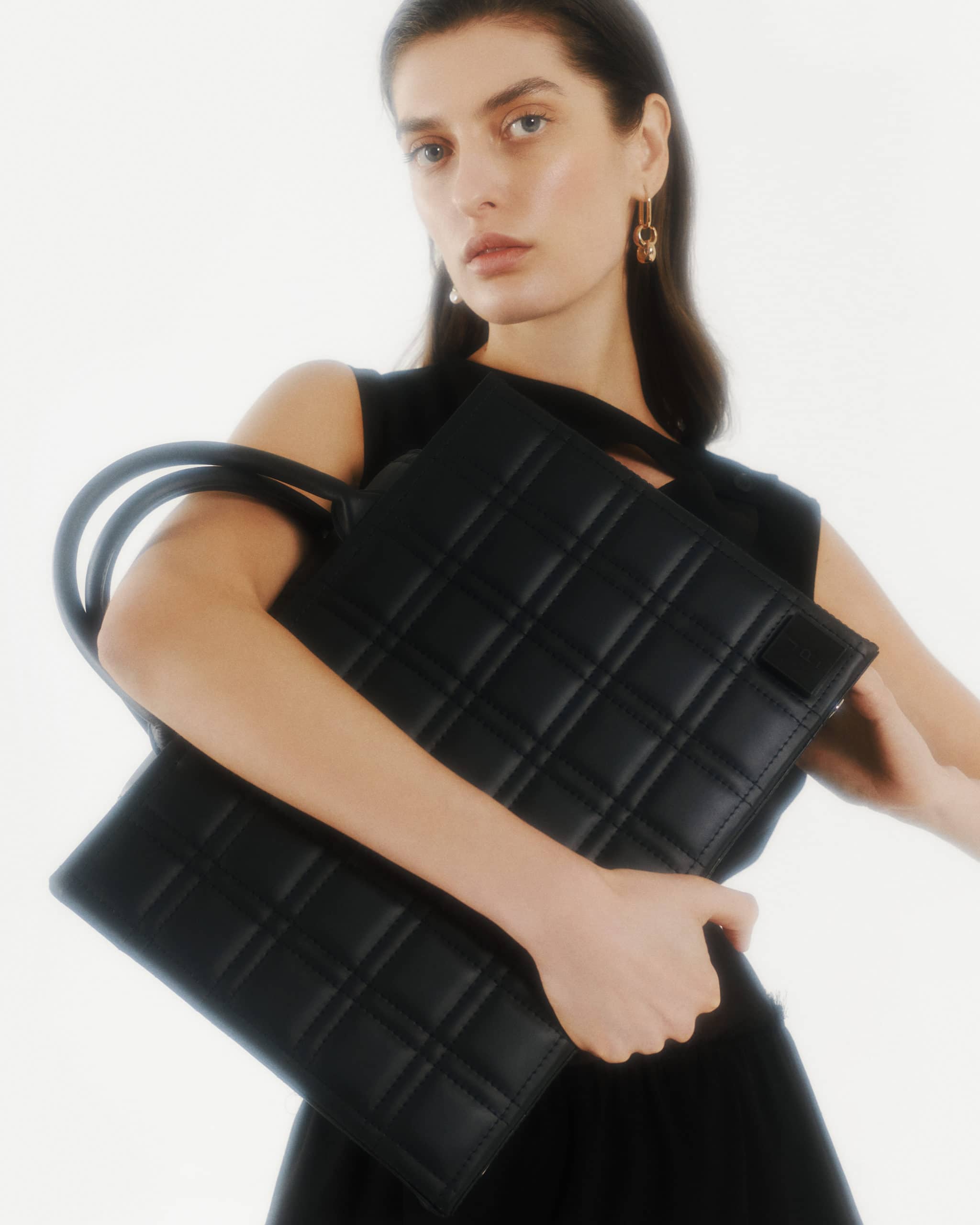Large square black bag | Coveti