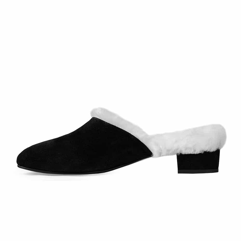 Suede mules with fur | Coveti