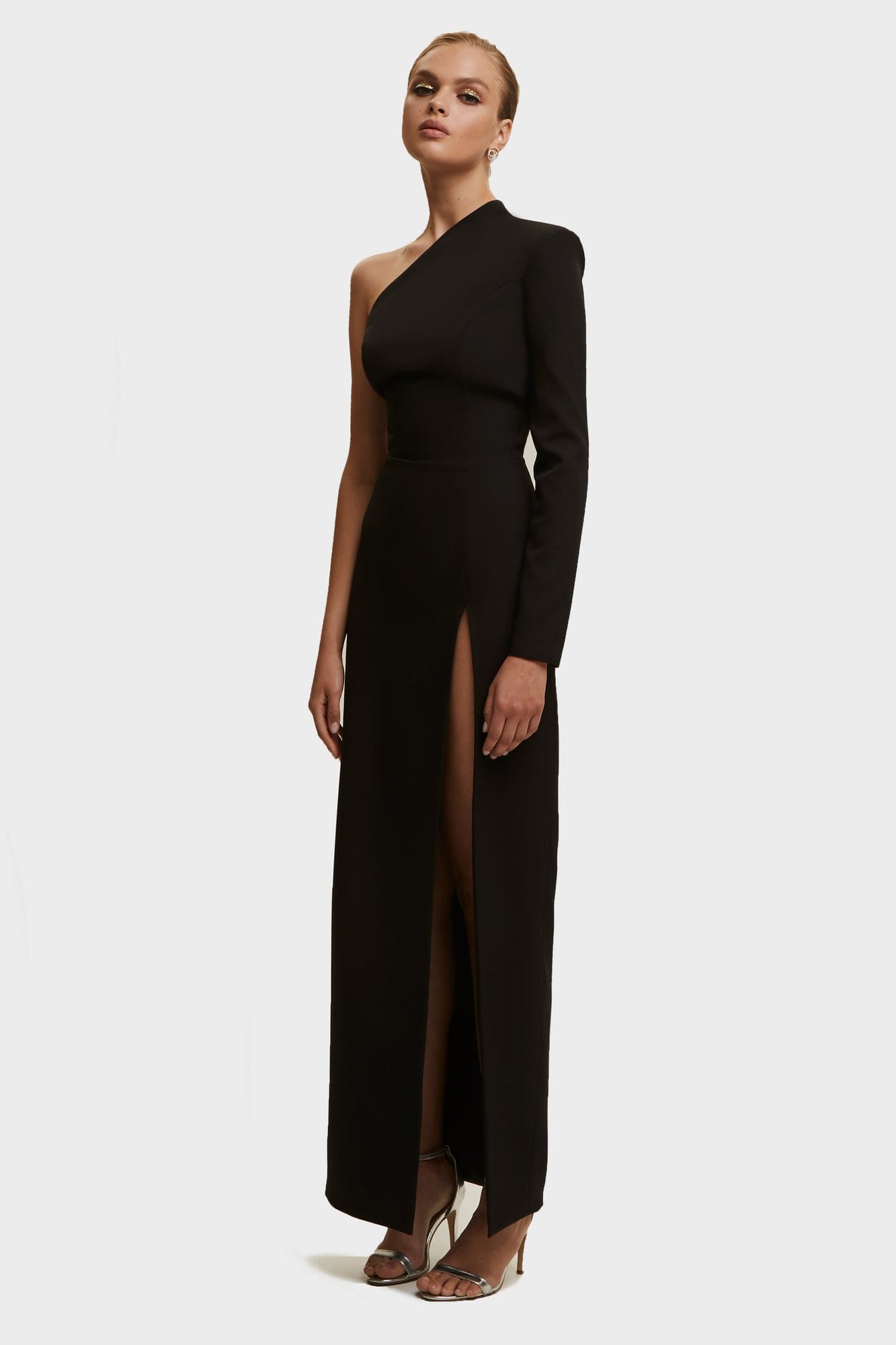 Milla Black Long-sleeved dress with sharp shoulder cut | Coveti