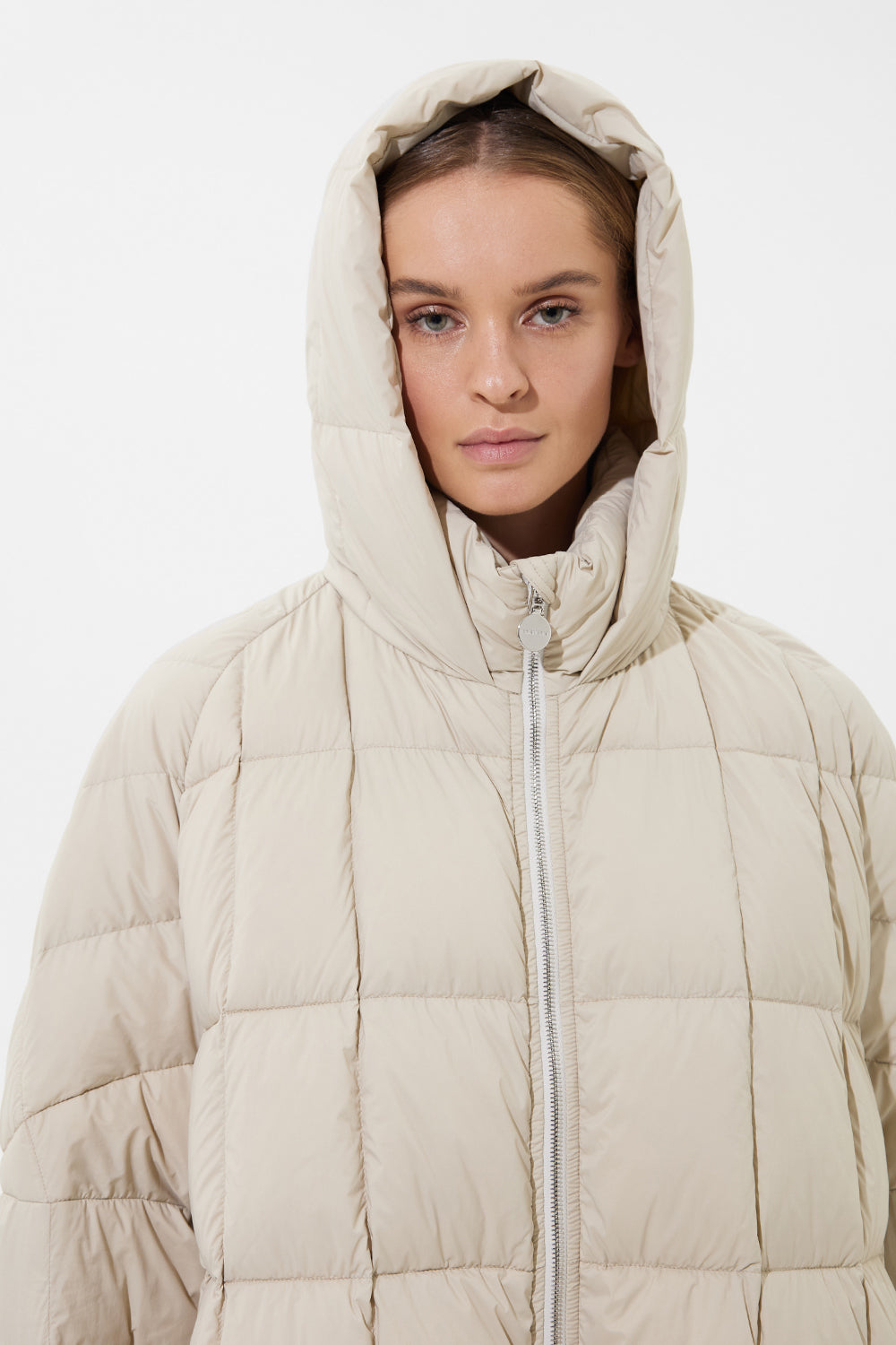 Beige womens ski jacket | Ienki Ienki Designer Collection | Coveti