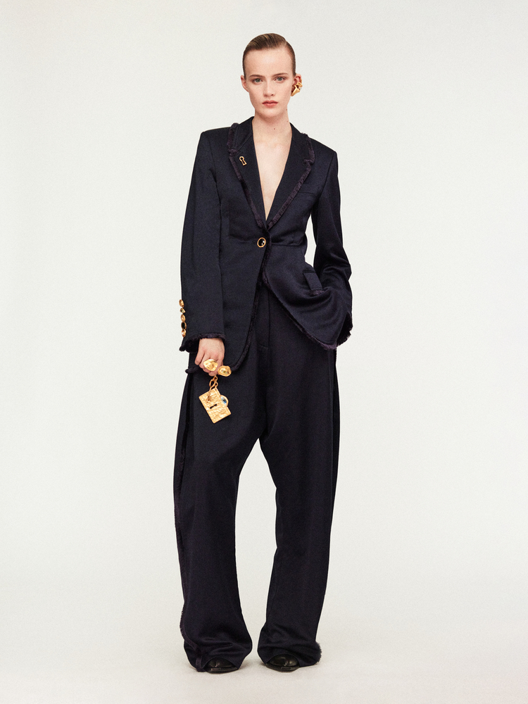 Schiaparelli Ring | Haute Couture Designer | Coveti