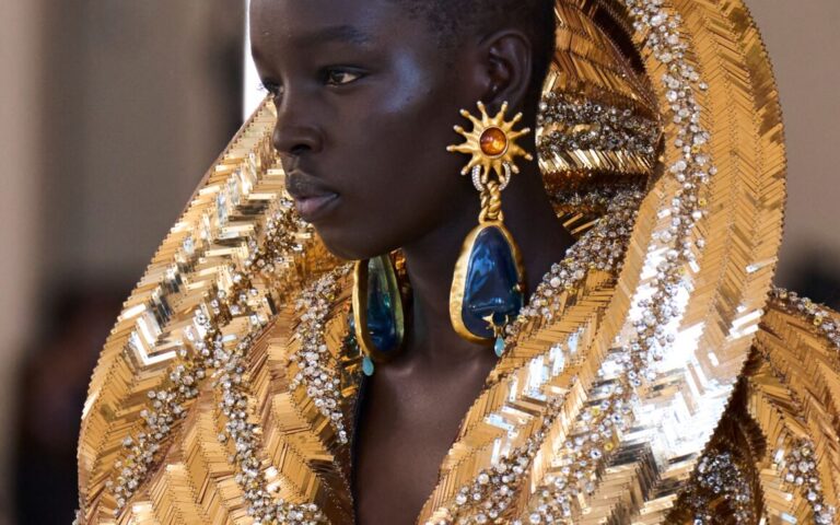 How to Style Avant-Garde Fashion for Bold Statements