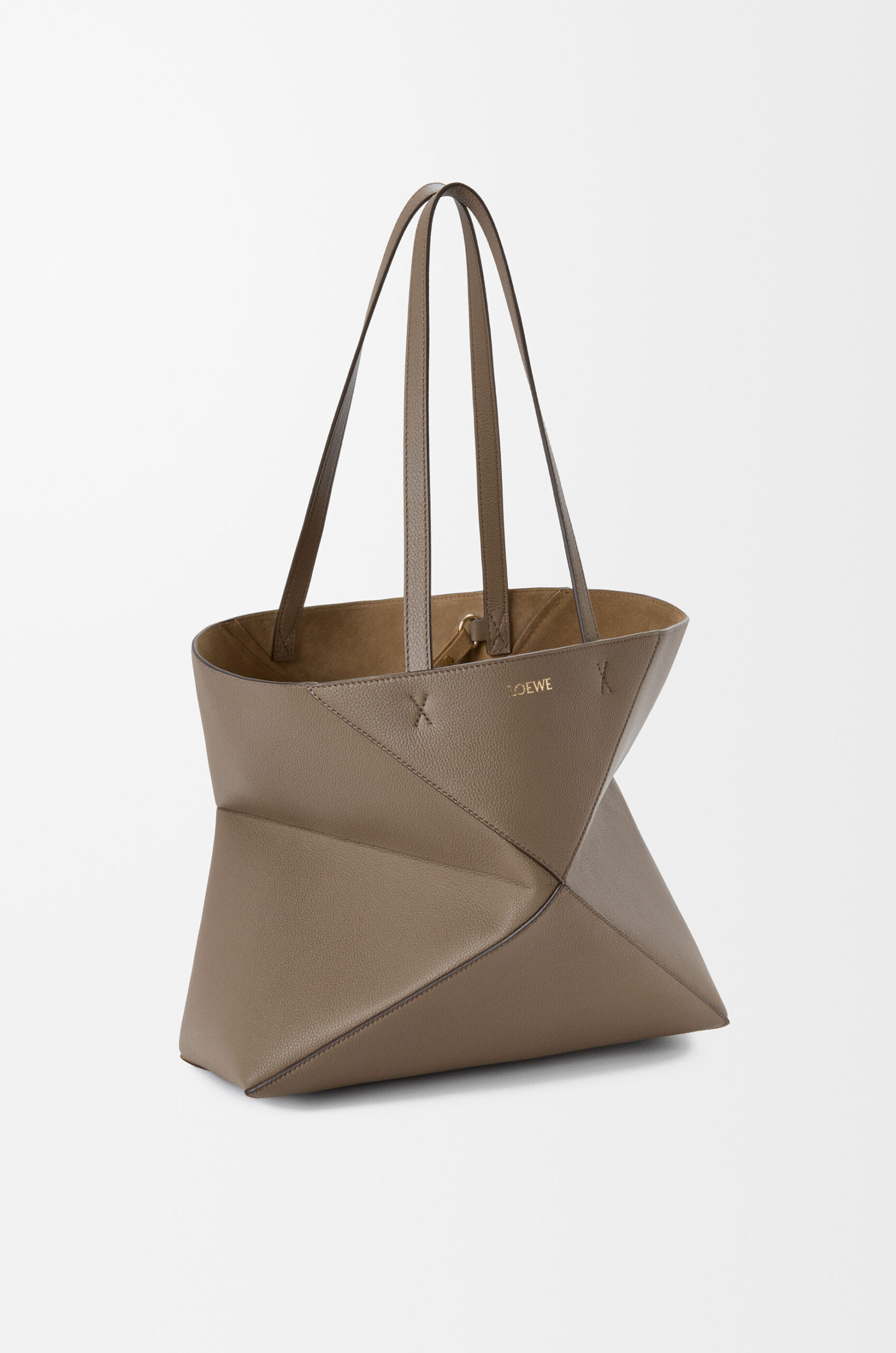 LOEWE Puzzle Bag | Luxe Leather & The Iconic Puzzle Bag | Coveti